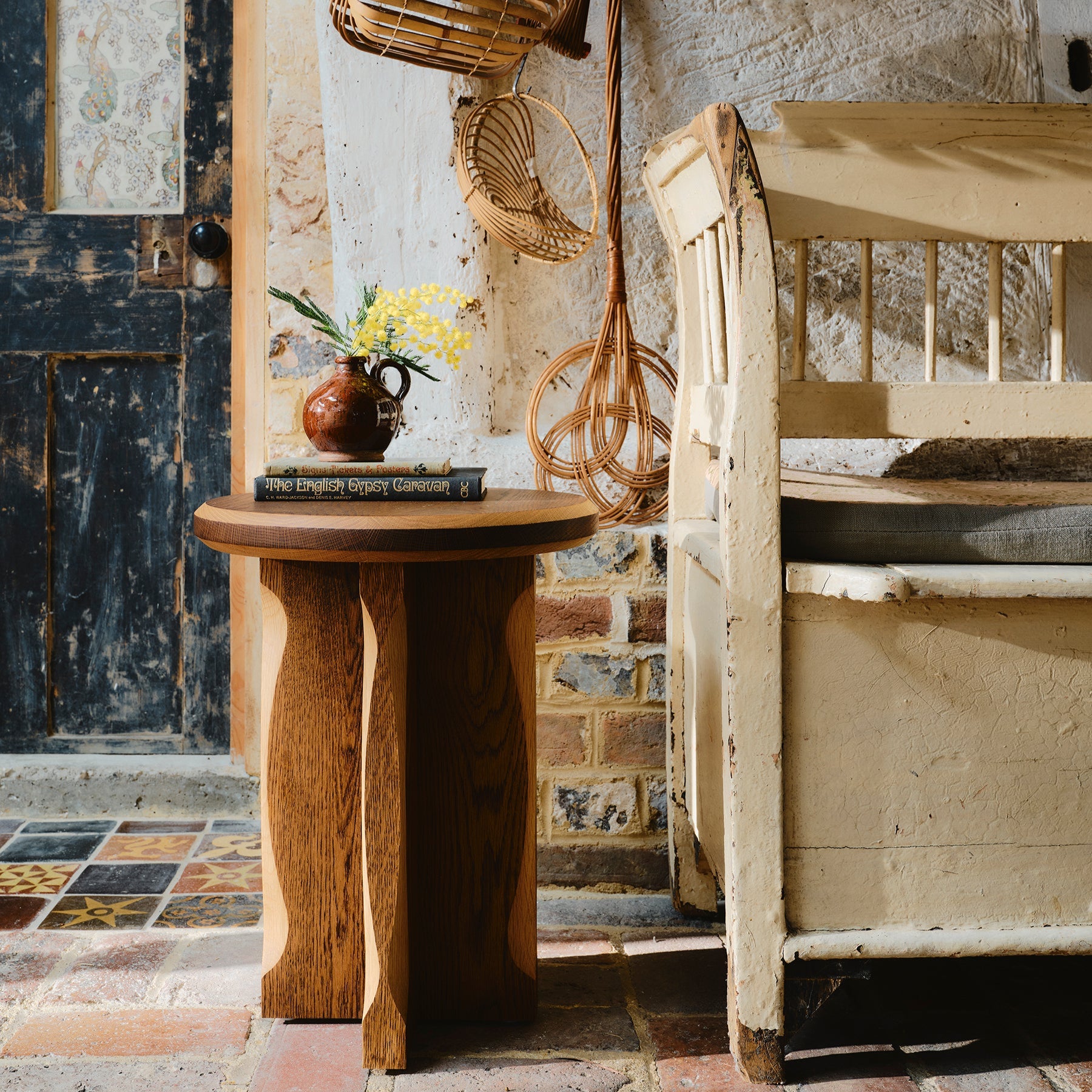 Tinker Side Table - Dark with Natural Oak – ALFRED NEWALL